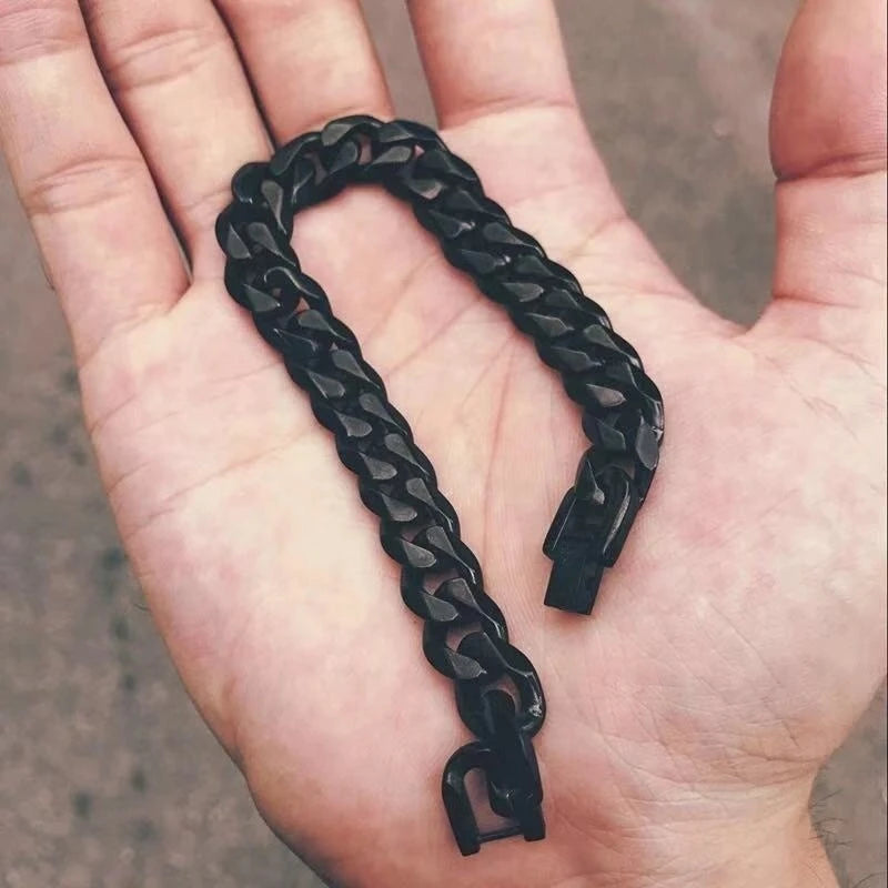 Cuban Chain Bracelet – Techwear UK Cuban Chain Bracelet – Techwear UK