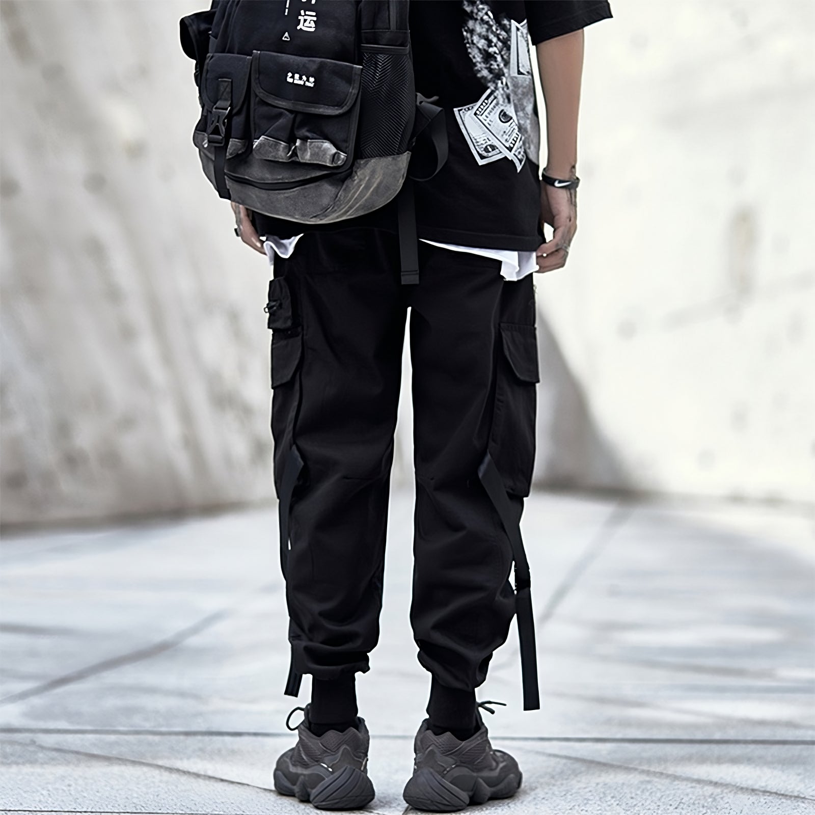 Black Cargo Pants With Straps – Techwear UK