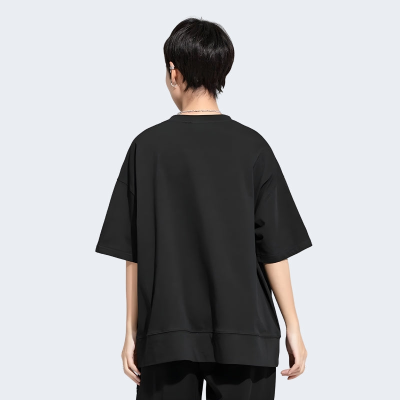 Plain Female T-shirt With Big Pockets – Techwear UK